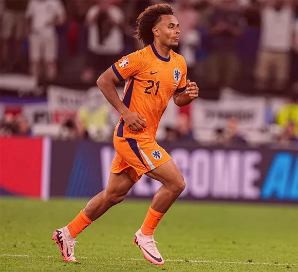 Manchester United Signs Joshua Zirkzee from Bologna on A Five-Year Contract